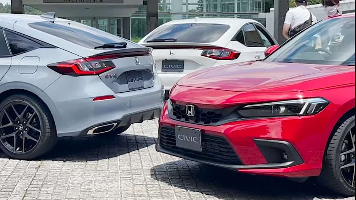 11th Gen Civic Hatchback short video White, Sonic Gray and Metallic red ...